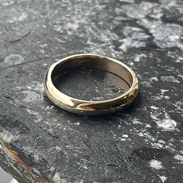 Carter Solid Gold Unisex Ring